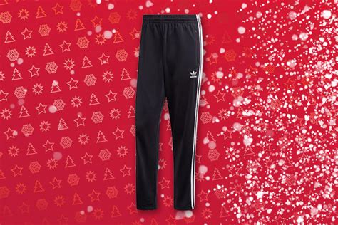 Дисконт Adidas (Адидас) аутлет в Москве - скидки до 70%