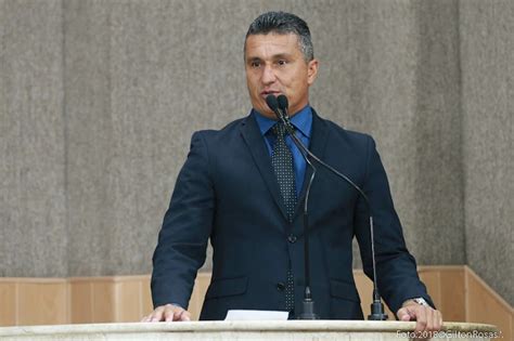 Zezinho do Bugio destaca Bloco Mamãe Quero Beber Câmara Municipal de Aracaju