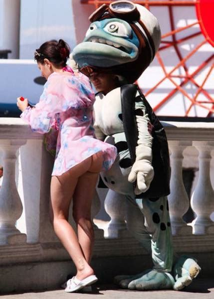 Sometimes A Babe Wind Creates A Sexy Situation Pics