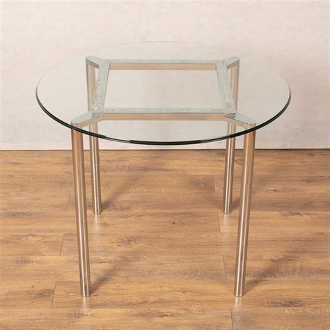 Glass 900d Round Office Table