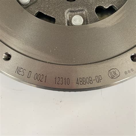 New Genuine Nissan Qashqai Dual Mass Fly Wheel 16dig T 12310 4bbob