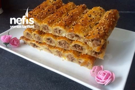 Baklavalık Yufkadan Pratik Kıymalı Börek Nefis Yemek Tarifleri