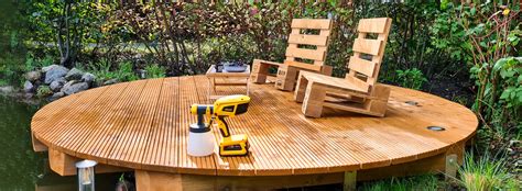 Round Wood Deck Designs