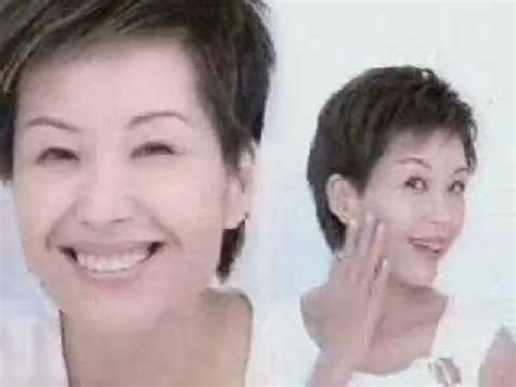 SK II緊誌肌膚日誌 按摩護膚四部曲 伍詠微 2001 YouTube