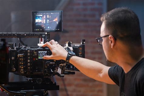 Red S V Raptor Cameras Can Now Upload 8k Raw Footage Directly To Adobe
