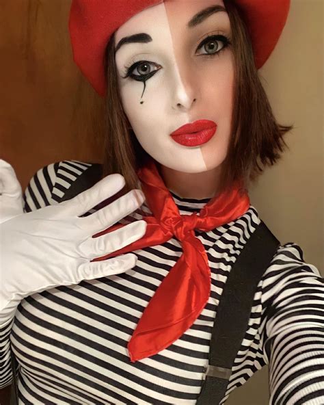 Pin By Bernadine Brock On Spooky Face Artistry In 2024 Halloween Makeup Pretty Mime Halloween