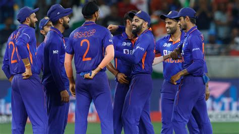T20 World Cup Indian Squad Pant Retains Place Shami In Standby Avesh Khan Misses Out
