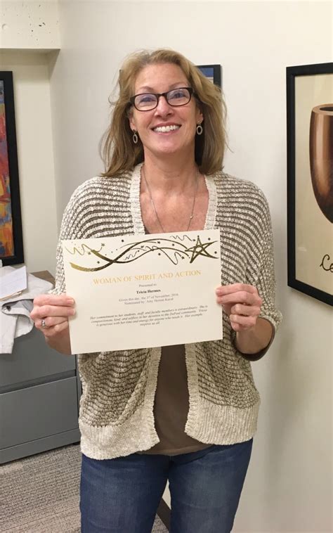 Tricia Hermes And Barbara Tilley Receive The Woman Of Spirit And Action