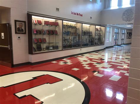 East Catholic High School East Catholic High School