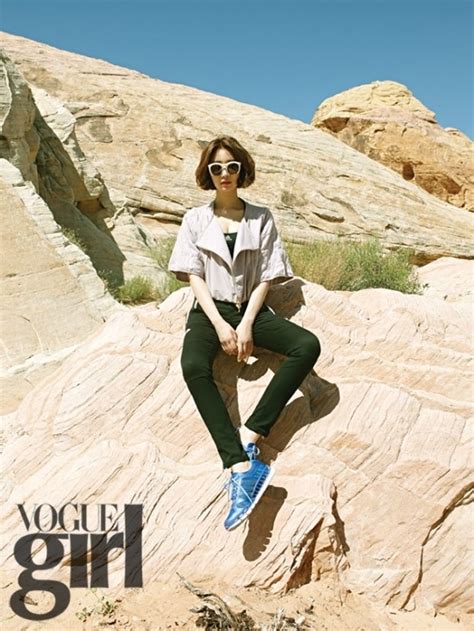 Gambar Foto Go Jun Hee Di Majalah Vogue Girl Edisi Mei 2013 Foto 2