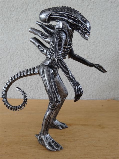 Wave 4 Aliens Figures Hideous Plastic
