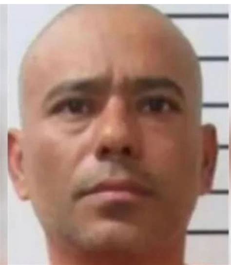 Chefão do tráfico foragido na Bahia já foi preso 5 vezes solto para