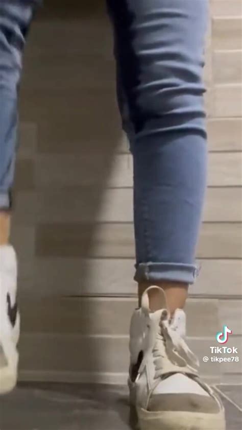 Girl Deliberately Peed Herself