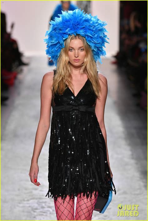 Gigi Hadid Walks For Jeremy Scott Her First Show Of Nyfw 2017 Photo