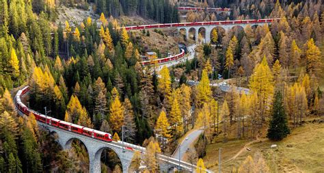 スイス・レーティッシュ鉄道、世界最長の旅客列車走行でギネス記録、100両連結で全長1910メートル、世界遺産のアルブラ線｜トラベルボイス（観光