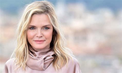 Feline Facts About Michelle Pfeiffer Factinate