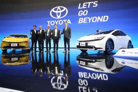 Toyota Hadirkan Formasi Lengkap Kendaraan Elektrifikasi Dan Ekspansi