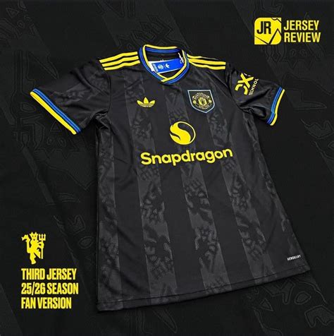 Manchester United 2025 26 Kit Ketiga