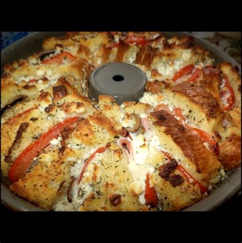 Винаги като ми останат филии стар хляб спретвам тази вкусотийка даже вече се усещам че