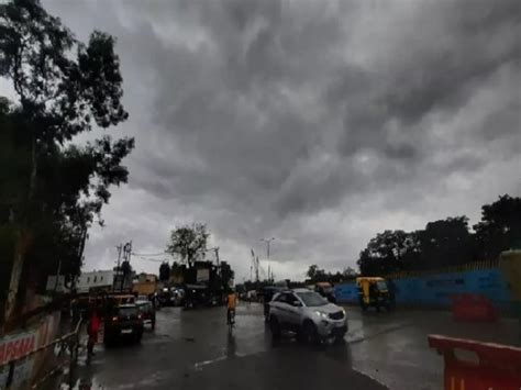 Up Weather Today Rain Accompanied By Storm Fast Winds Cold Imd Warning