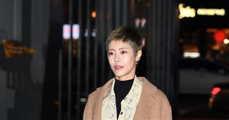 이윤지숏커트 헤어 변신 사진