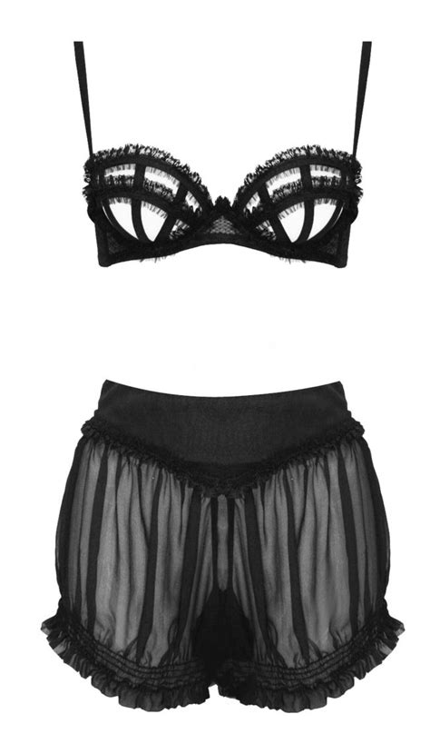 This Is Great For A Sunday Afternoon La Perla Lingerie Vintage Belle
