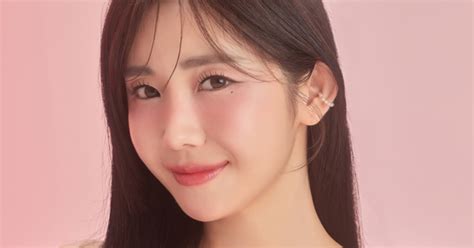 하유비 오늘8일 무더위 날릴 러블리 서머송 꽃다발 발매