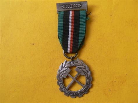 Zasłużony dla Górnictwa PRL srebrny medal Rabka Zdrój Licytacja na Allegro Lokalnie