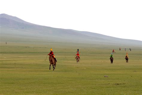 Mongol Nomadic Naadam - Tour Mongolia