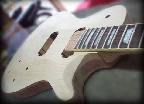 Main Gitar Harga Gitar Listrik Murah Dan Berkualitas Tinggi