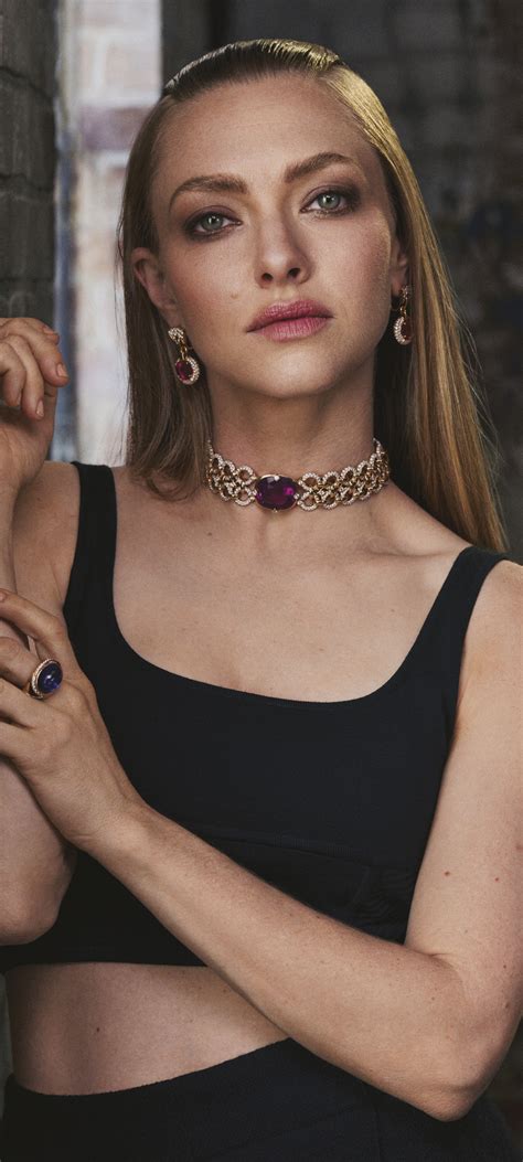 1840x4089 Resolution 6k Amanda Seyfried Photoshoot Vogue 2023 1840x4089