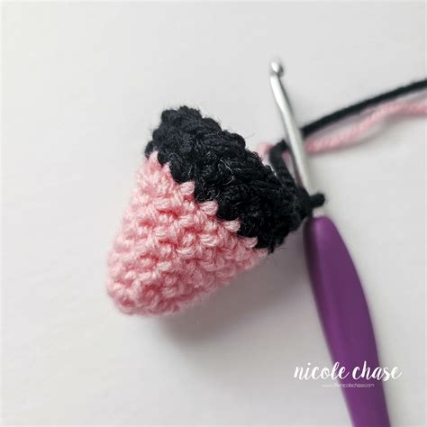 Small Crochet Crayon Pattern Great For Beginners