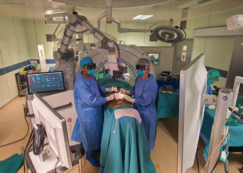 Utility Of A High Definition 3d Digital Exoscope For Spinal Surgery