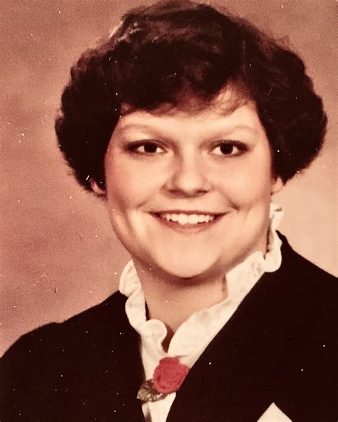 Lynne Eileen Carr Obituary 2022 Dooley Funeral Home