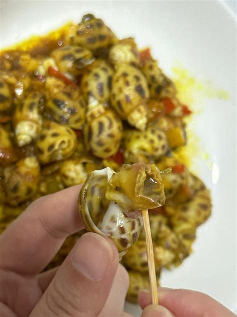【爆炒盐焗花螺的做法步骤图，怎么做好吃】菜菜爱吃饭c下厨房