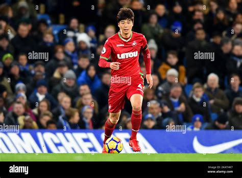 Swansea Citys Ki Sung Yueng 4 During The Premier League Match