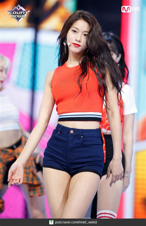 180607 엠카 Aoa의 ′빙글뱅글′ 무대 Vogue Korea Nữ Thần Kpop