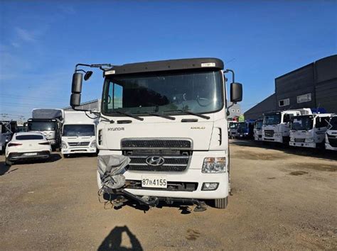 중고 8톤살수차 현대 트라고 전중딜화물차