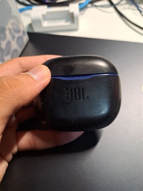 JBL TUNE125TWS earbuds, Audio, Earphones on Carousell