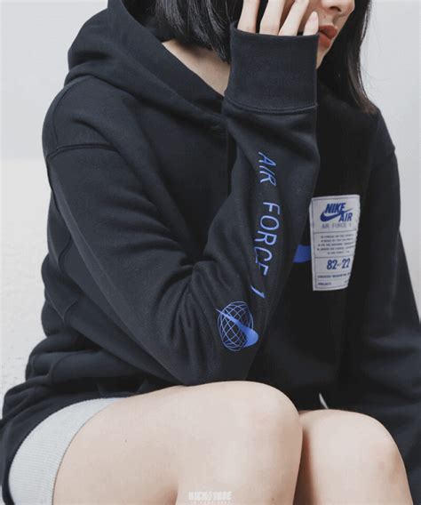 🎈빠른배송 서울권당일배송🎈나이키 에어포스1 후드티셔츠 남녀공용 커플티 기모티셔츠 에이블리