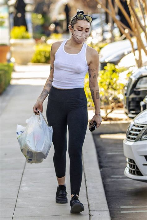 Miley Cyrus In Tank Top And Leggings Shopping In Calabasas 01222021