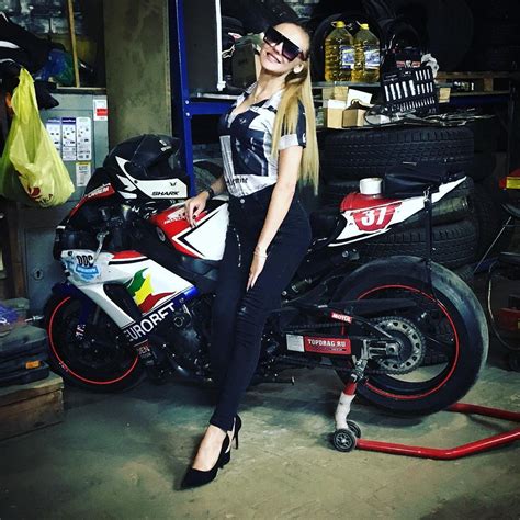 Мотоцикл должен ехать! Пилот соответствовать! 🏍 Как говорит мой друг ...