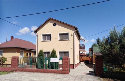 Arinza Apartman Mez K Vesd Noclegi Pl