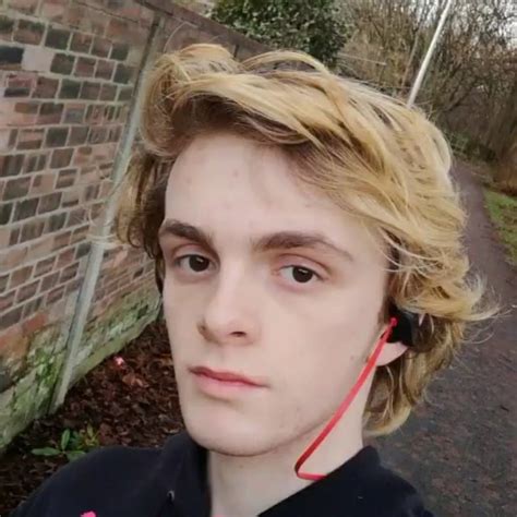 Think Im Cute Haha Rcuteguys