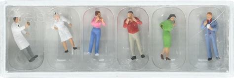 Preiser 10109 People At Sales Trailer Ho Scale Figure Model Figures
