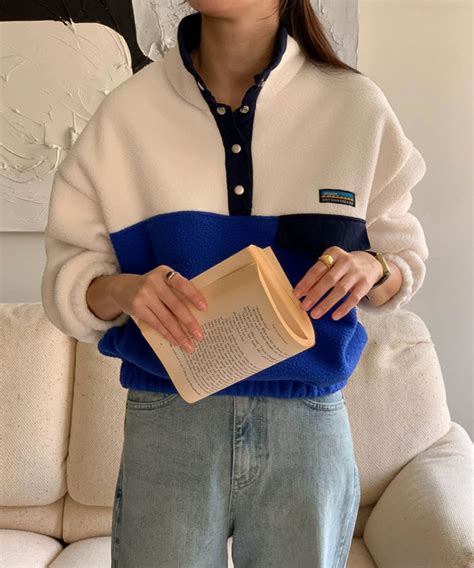 🌲캠핑룩데일리룩 포근 양털 배색 반집업 맨투맨 후리스 아노락 에이블리