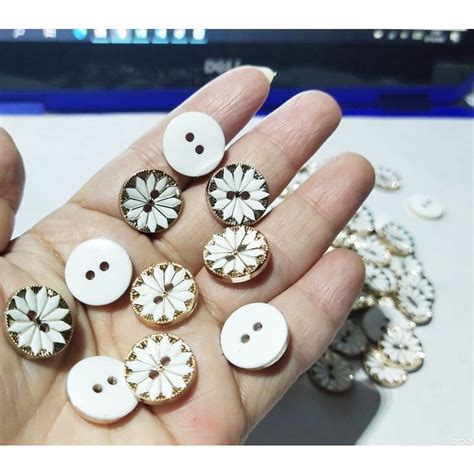 Jual Kancing Corak Motif Kancing Motif Bunga Isi 50 Kancing Baju