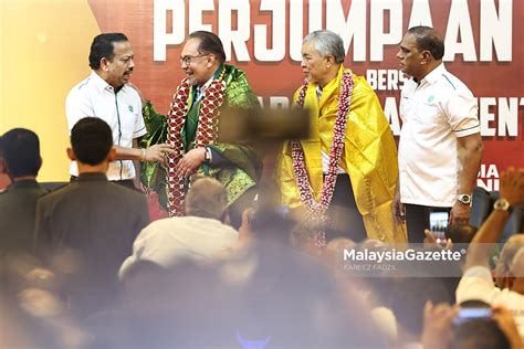 Vigneswaran Kecewa Terhadap Ahmad Zahid Mahu Mic Lebih Dihormati