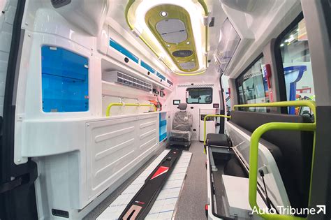 성우모터스 세계 최초로 일반 구급차 전환 가능한 음압 구급차 공개 혈세 낭비 끝