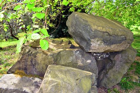 Premium Photo Basalt With Columnar Joint Structure Cretaceous Cenomanian 95